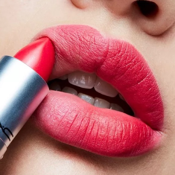 MAC Cosmetics | Makeup | Mac Retro Matte Lipstick Relentlessly Red ...